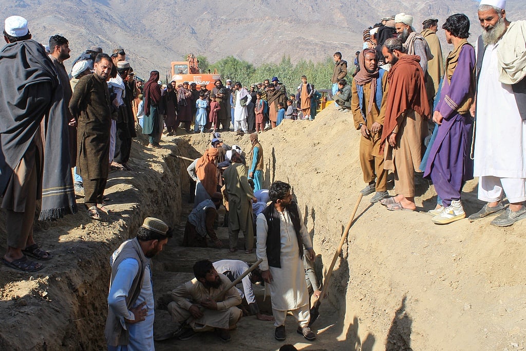 In open war with Afghanistan, says Pakistan’s Defense Minister ...