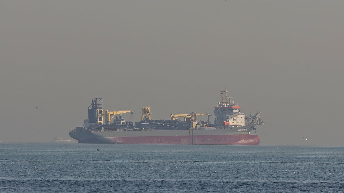 Iran strikes oil tanker in Strait of Hormuz; 15 Indians among 20 crew ...