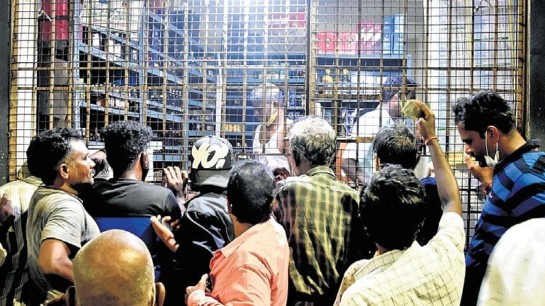 ECI starts tracking Tasmac sales for 30% jump, compliance with MCC